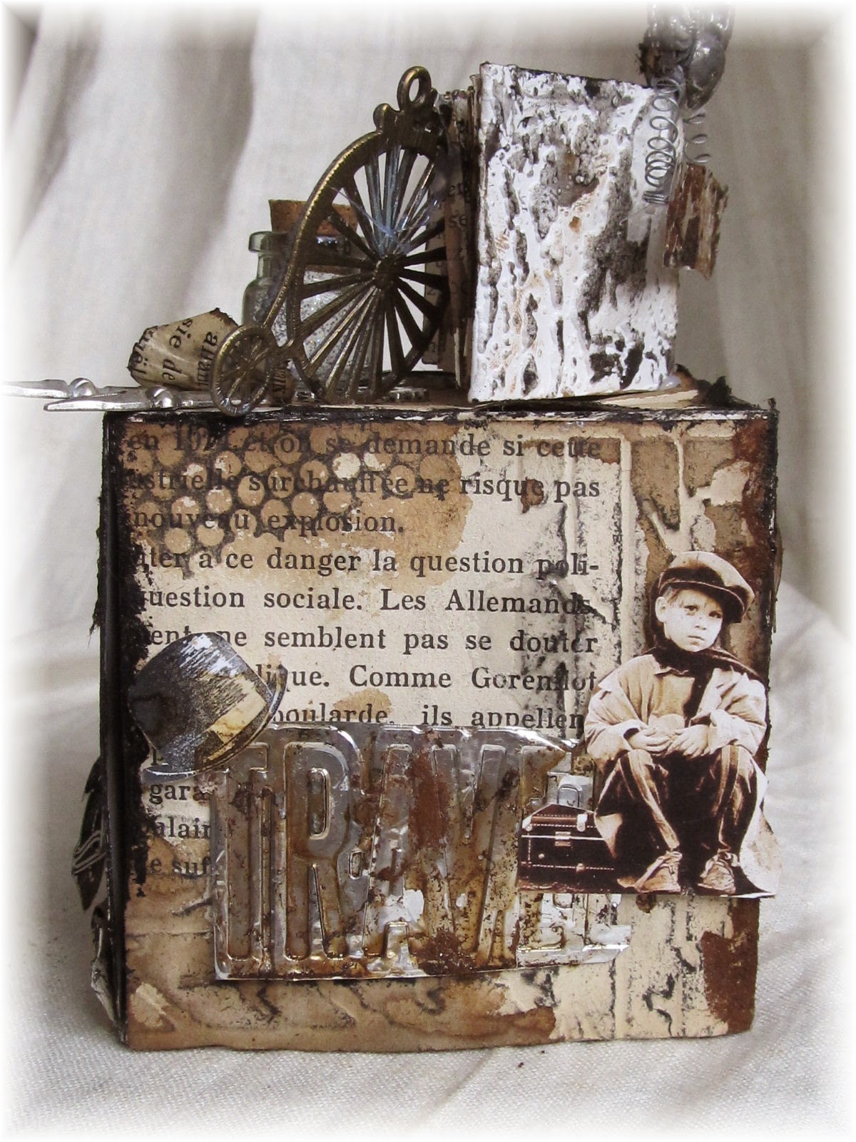 Scrapbook Dreams: GD Frilly and Funkie Challenge Hipe to be square