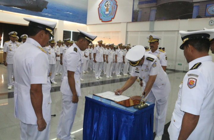 Kepala Rumah Sakit Pusat Angkatan Laut (RSPAL) dr. Ramelan S Diserah ...