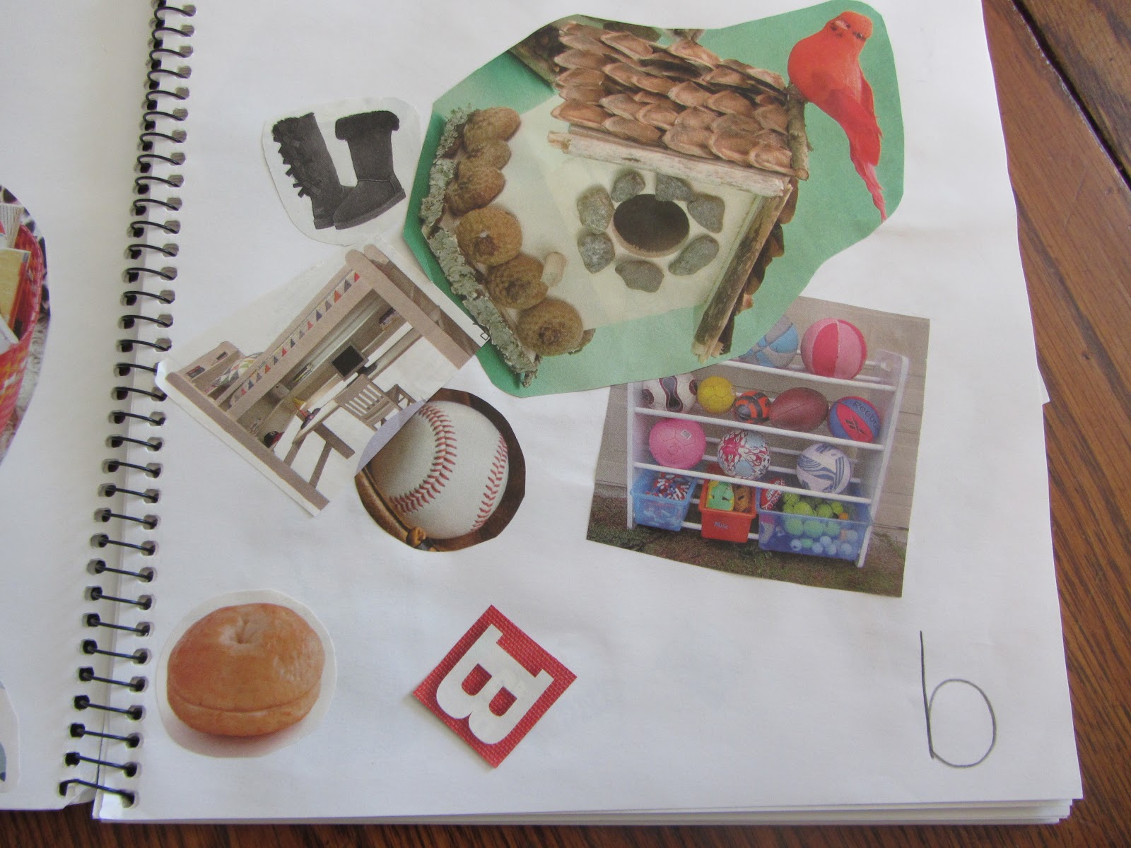 The Unlikely Homeschool: Simple Alphabet Picture Book