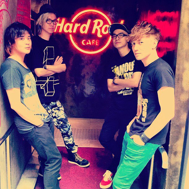 Asian Entertainment Experience: Artist Spotlight: Dear Jane