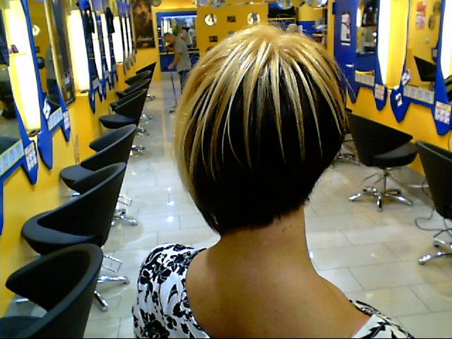 Hair today: Unisex Friseure Salon 4