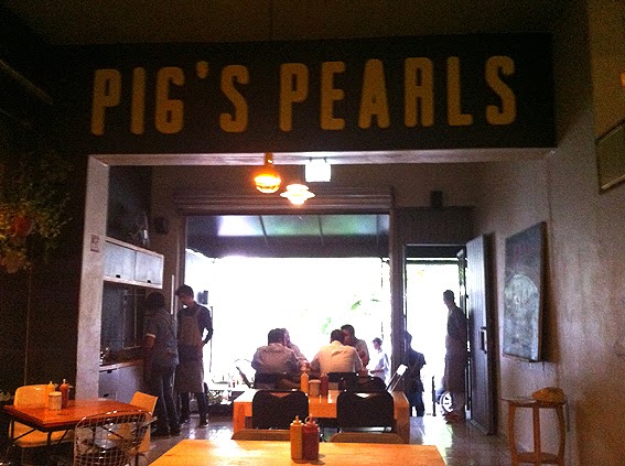 The Good Life Reporter: Pigs Pearls: Gourmet burgers to die for