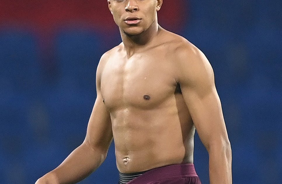 Footballers in underwear: KYLIAN MBAPPE