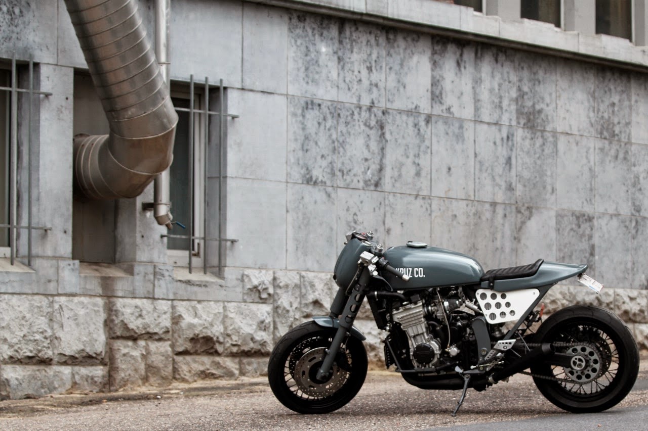 KC#002 Triumph Daytona 1000 - RocketGarage - Cafe Racer Magazine