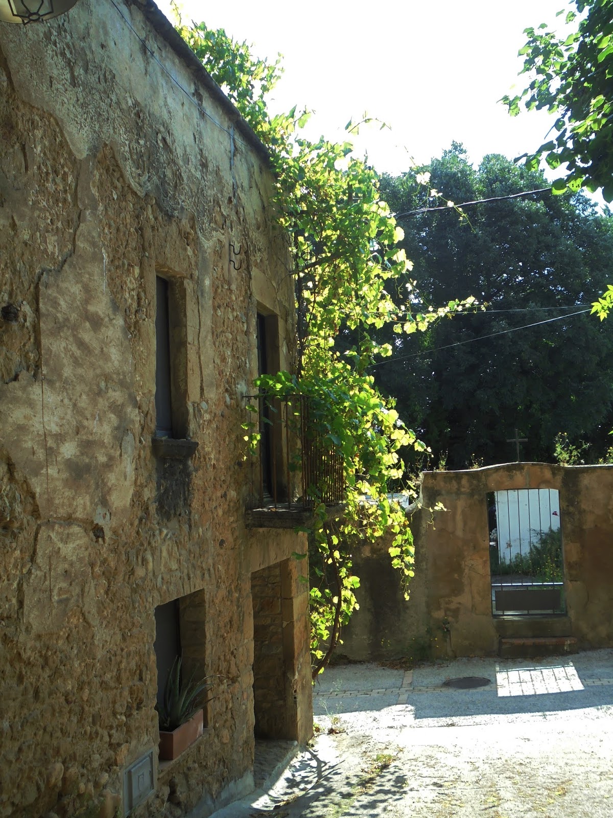 MUNTANYA: Vilademuls, Torre i Sant Marçal de Quarantella, Sant Julià de ...