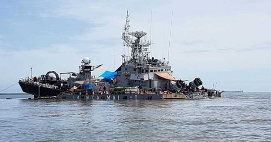 Garuda Militer: Info KRI Pati Unus Karam Telat Menyebar