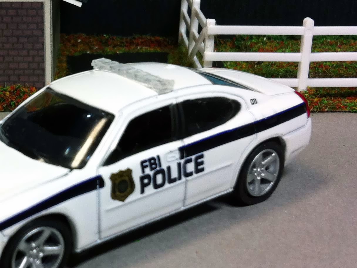 CLK's Model Car World * 車天車地 CLK: GREENLIGHT HOT PURSUIT - FBI POLICE ...