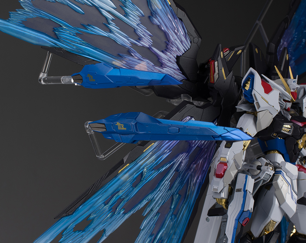 GUNDAM GUY: METAL BUILD Strike Freedom Gundam Wing of Light Effect Part ...