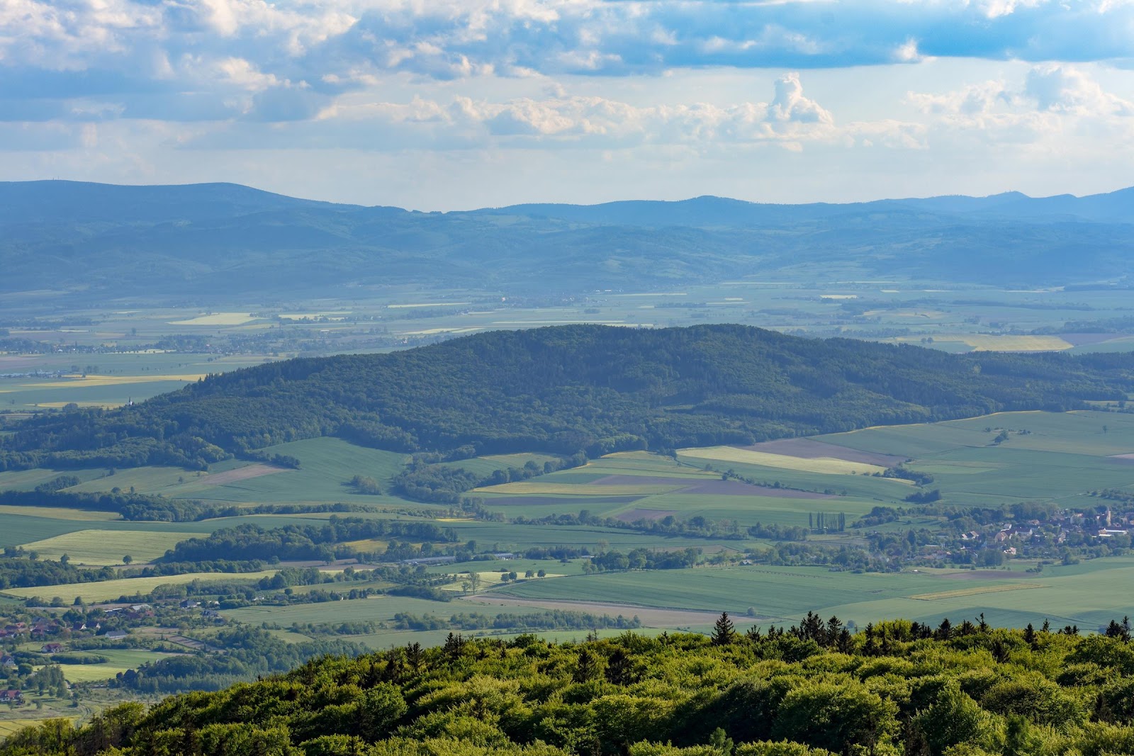 Góry Opawskie: Ślęża - góra Pogan