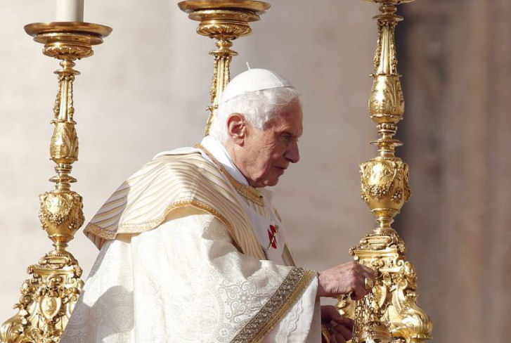 Pílulas Litúrgicas: O fanon papal