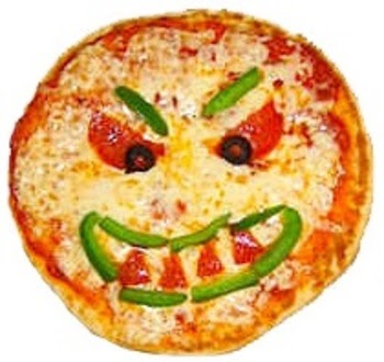 the queen of halloween: MONSTER PIZZA