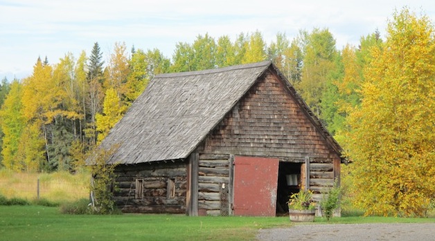 Little Mid Century Modern House on the Prairie: The Prairie Barn