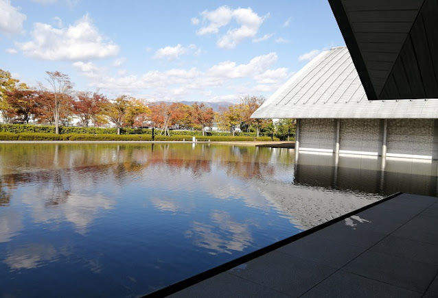 Explore Inside Japan: SAGAWA Art Museum