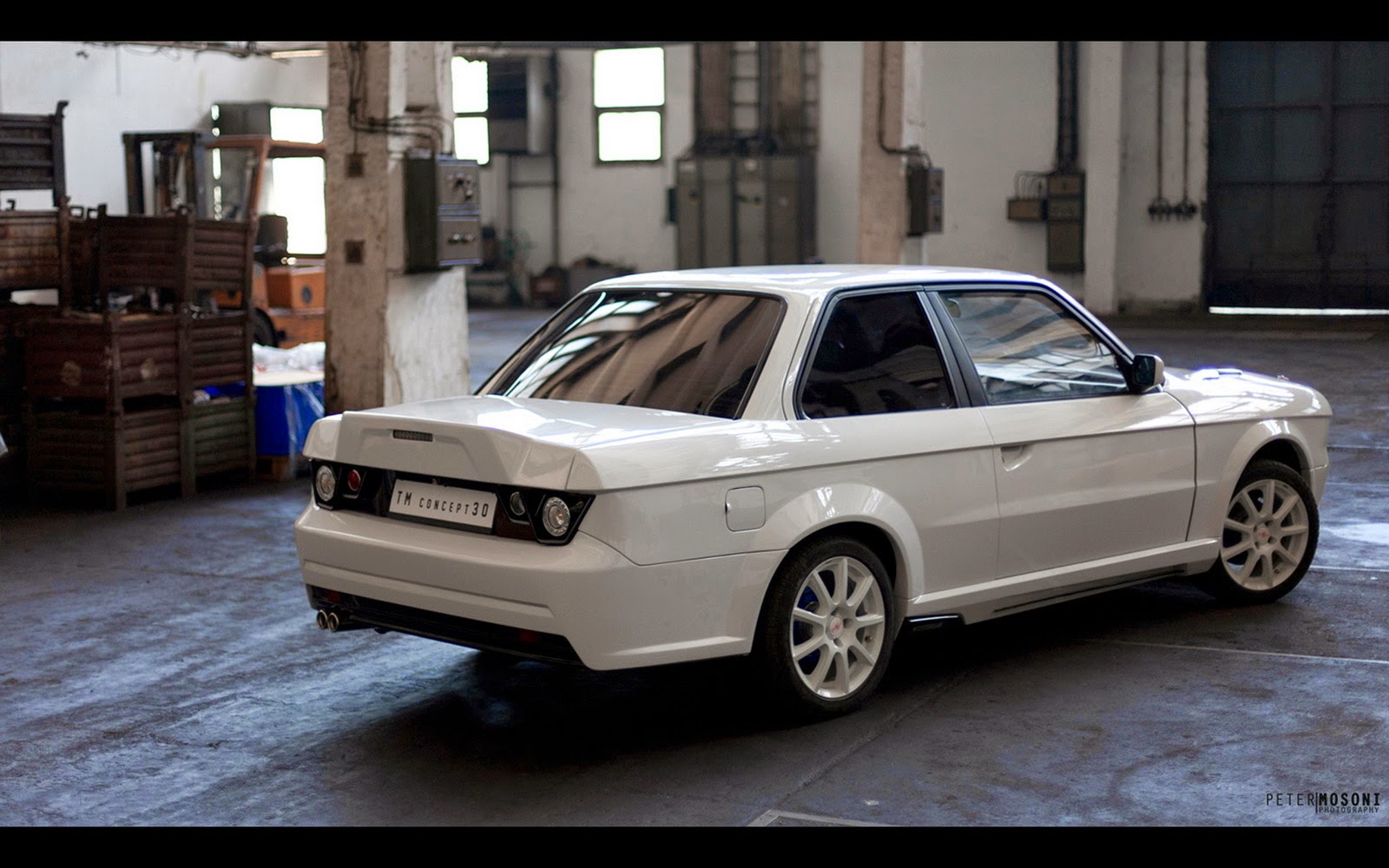 BMW E30 Modern Modifiye