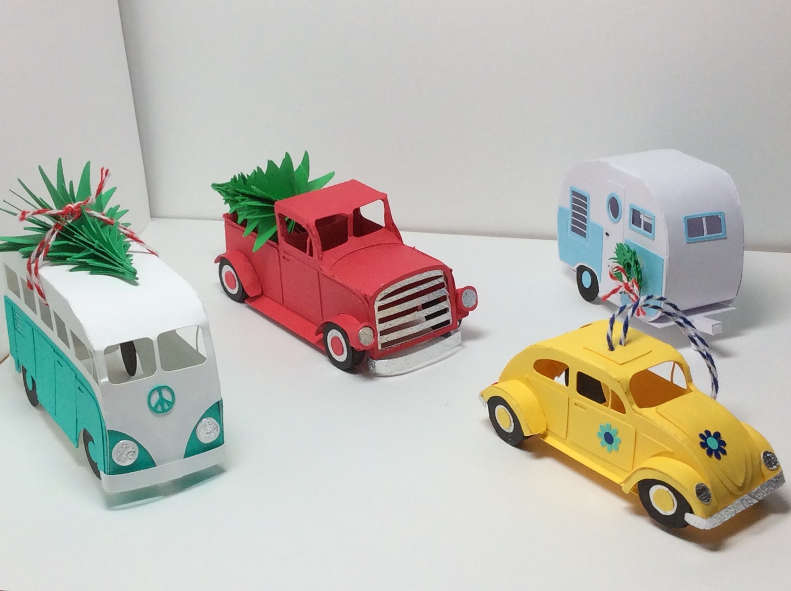 Papercrafts and other fun things: Red Pickup Truck with a Christmas Tree