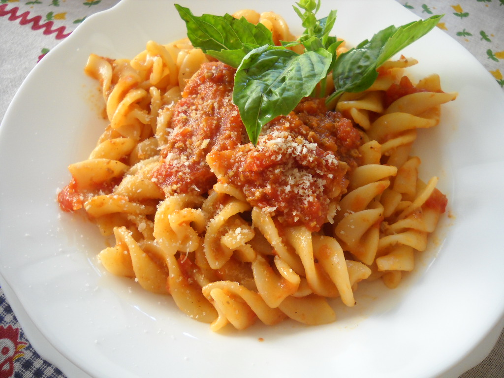 Gli assaggi di Tonia: FUSILLONI CON RAGU' BOLOGNESE