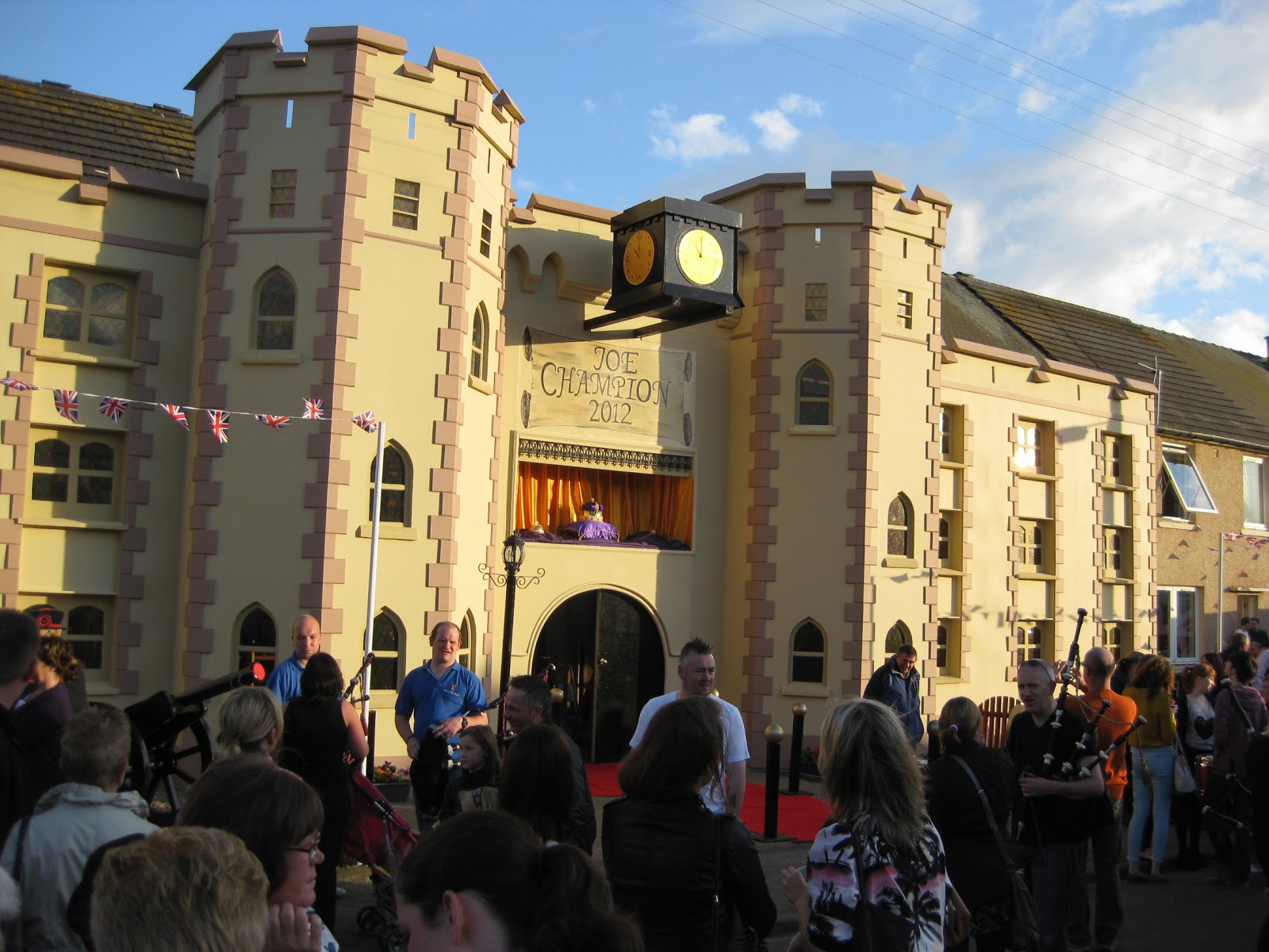 Picturerama: Bo'ness Fair Arches 2012