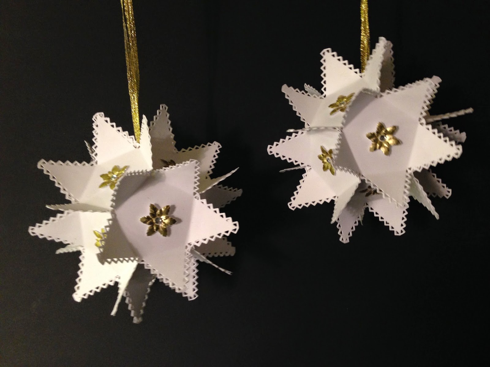 Heidis Kreative Team Huleboer: Jule stjerner til ophæng.