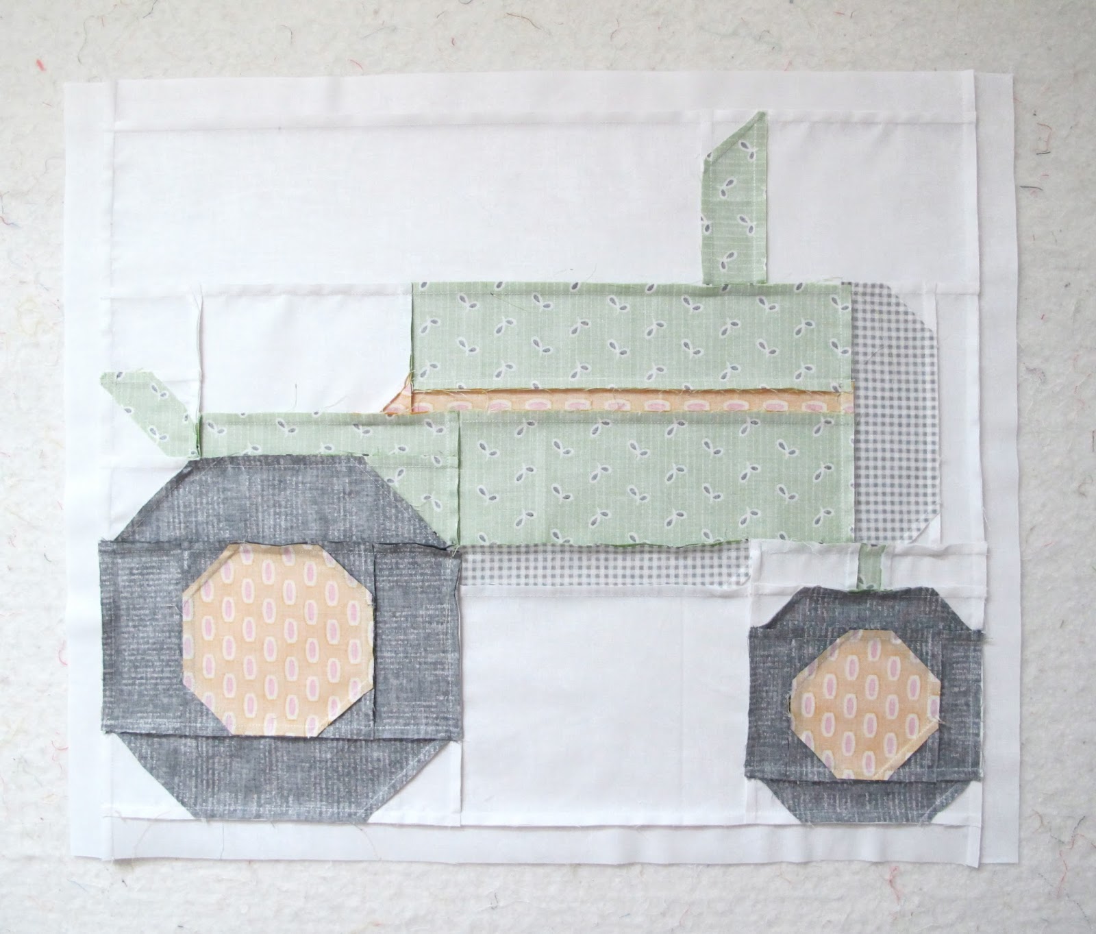 The Quilty Barn Along...Vintagey Farm Girl Tractor Block Tutorial ...