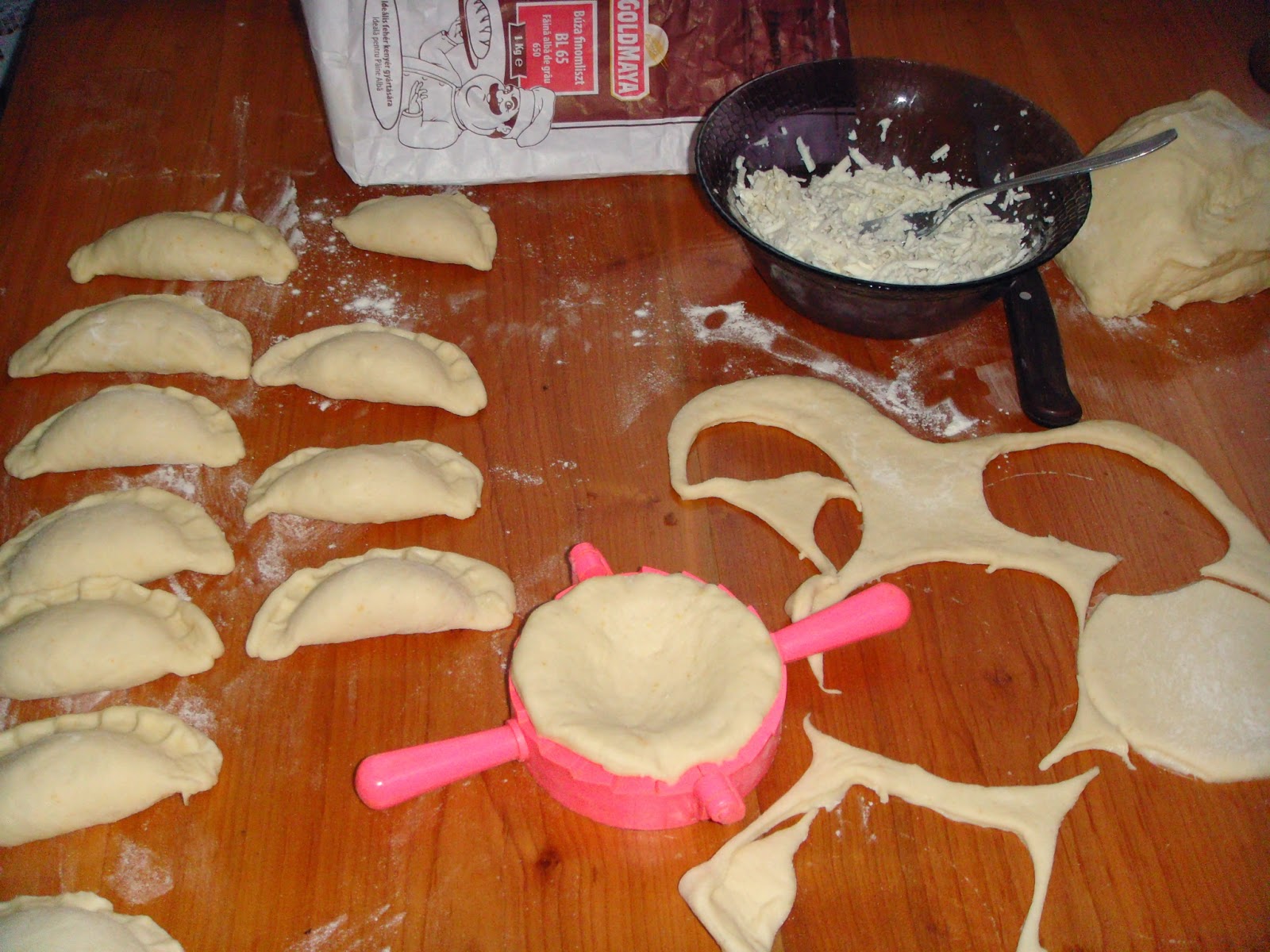 Langosi cu aluat de post