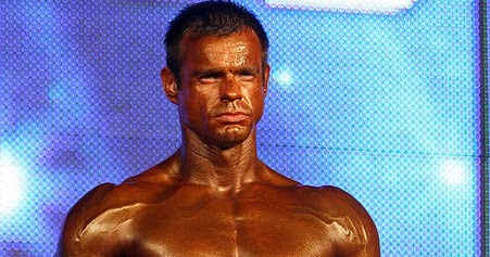 Bodybuilder Bulge, Posing Trunks, VPL: Zsolt Rákóczi: well-filled big ...