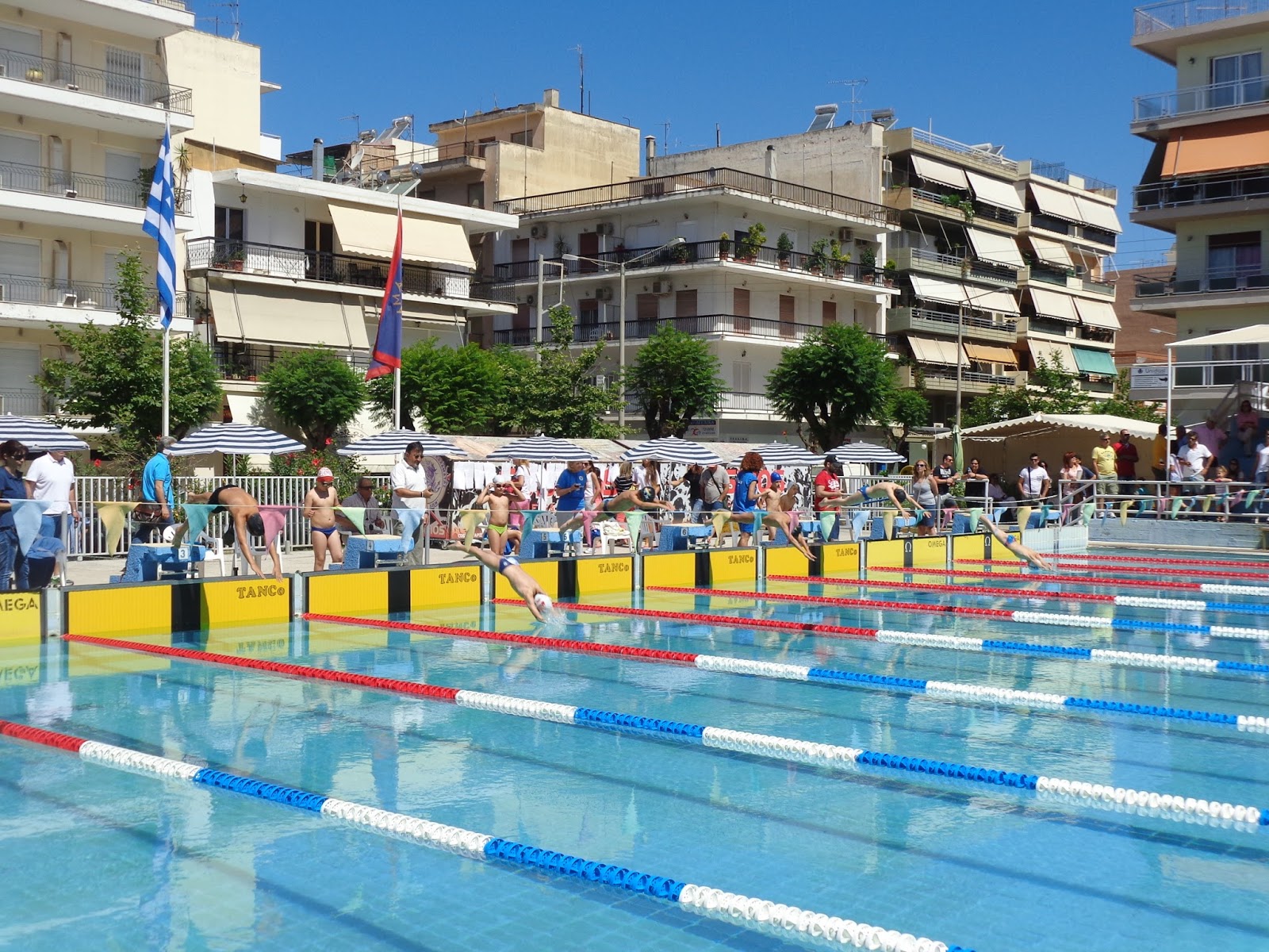 "ΦΩΝΗ" : ΠΛΗΜΜΥΡΙΣΕ ΑΠΟ ΠΑΙΔΙΑ ΤΟ ΔΗΜΟΤΙΚΟ ΚΟΛΥΜΒΗΤΗΡΙΟ ΤΗΣ ΚΑΛΑΜΑΤΑΣ