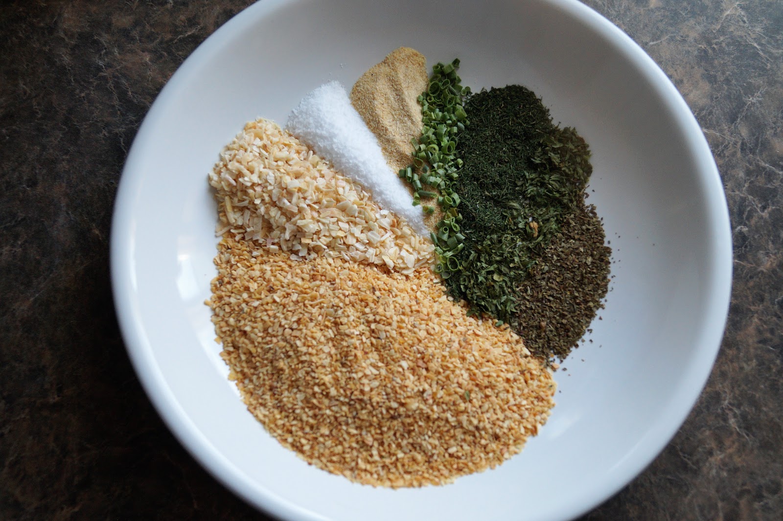 The Girly Girl Cooks: DIY Garlic Garlic Seasoning Mix