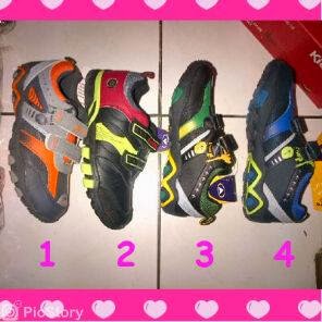 Toko Koleksi Nayla (Online Shop): Sepatu Dans Cowok (anak2)