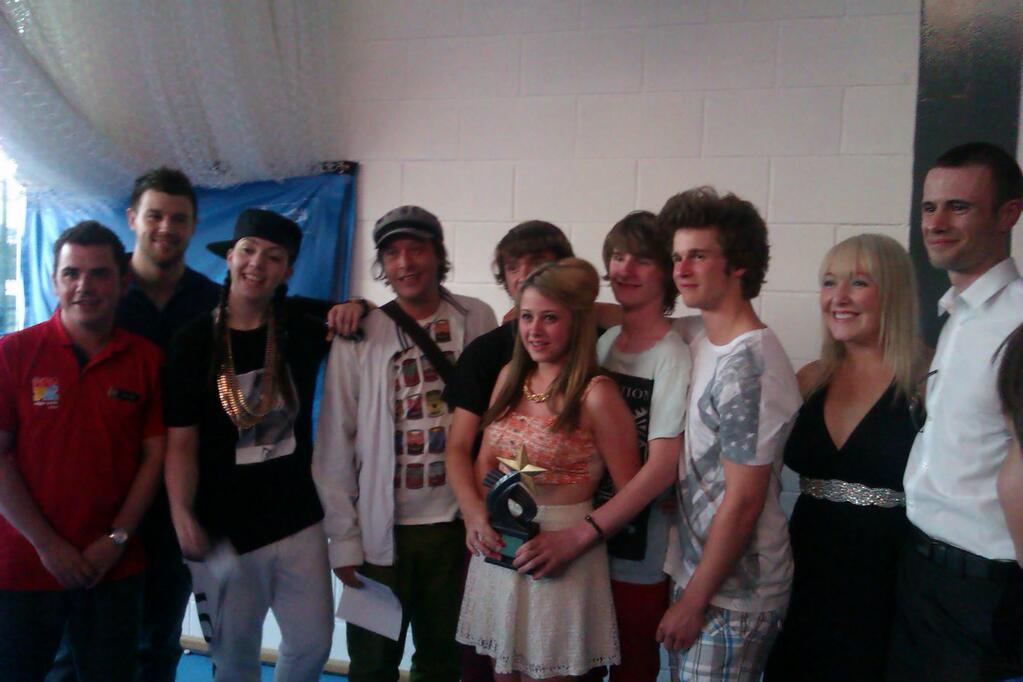 The Verve Live: Simon Jones joins festivities for Wigan Youth Zone ...