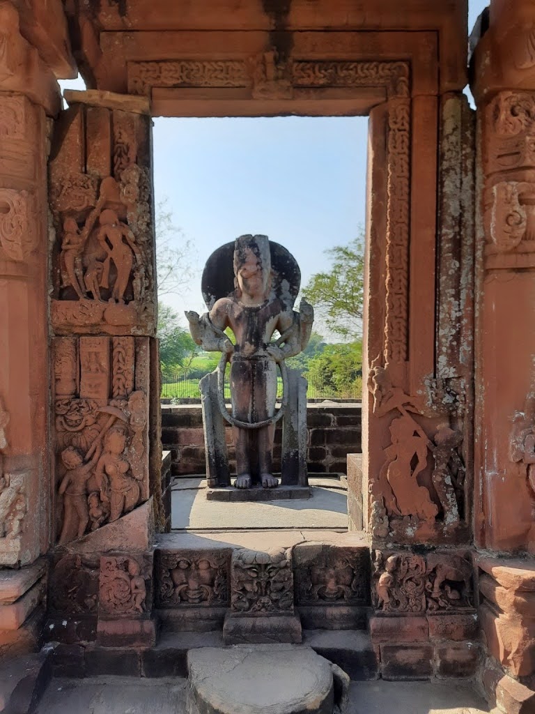 Hindu Temples of India: Vishnu Temple, Eran, Madhya Pradesh