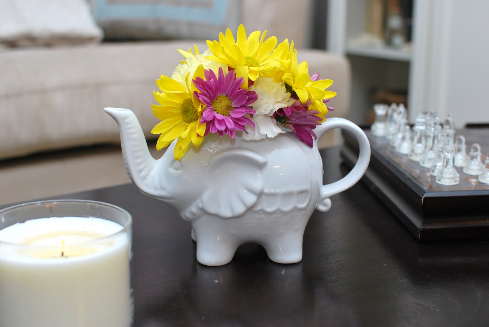 ordinary mag: Flowers in my tea pot
