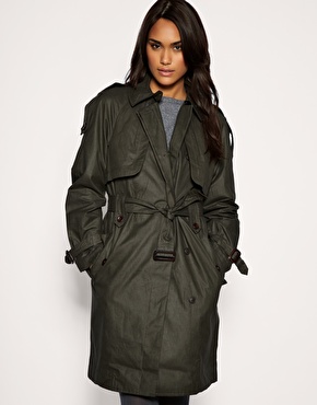 Avant-Garde Online: FASHION