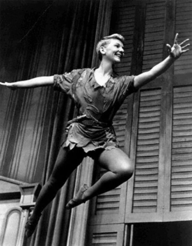 20 Fascinating Vintage Photographs of Mary Martin as Peter Pan ...