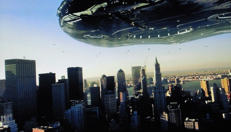 MUSINGS OF A SCI-FI FANATIC: V S1 Ep1: Pilot