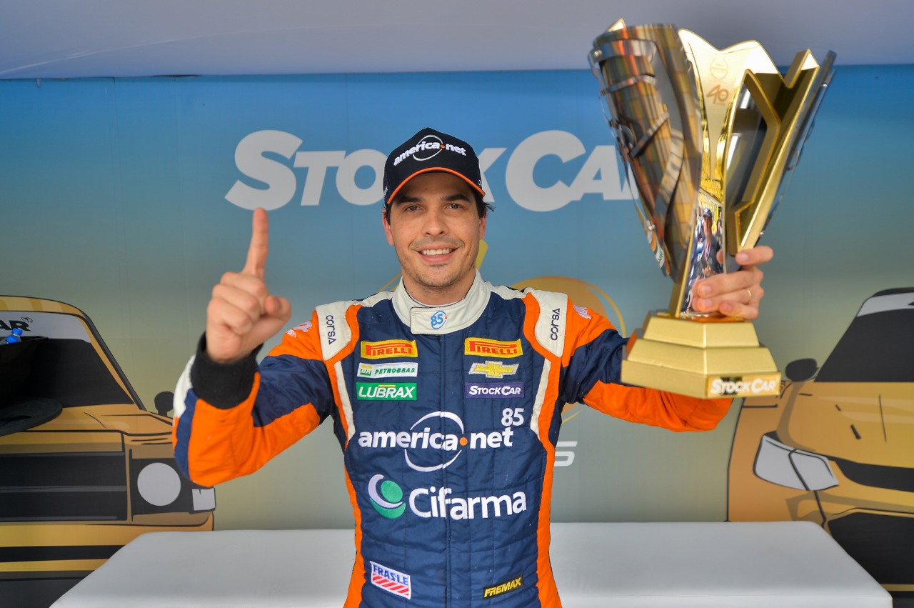 Gente Fina Competições : MARCOS GOMES É POLE NA FINAL E DEIXA FERAS ...