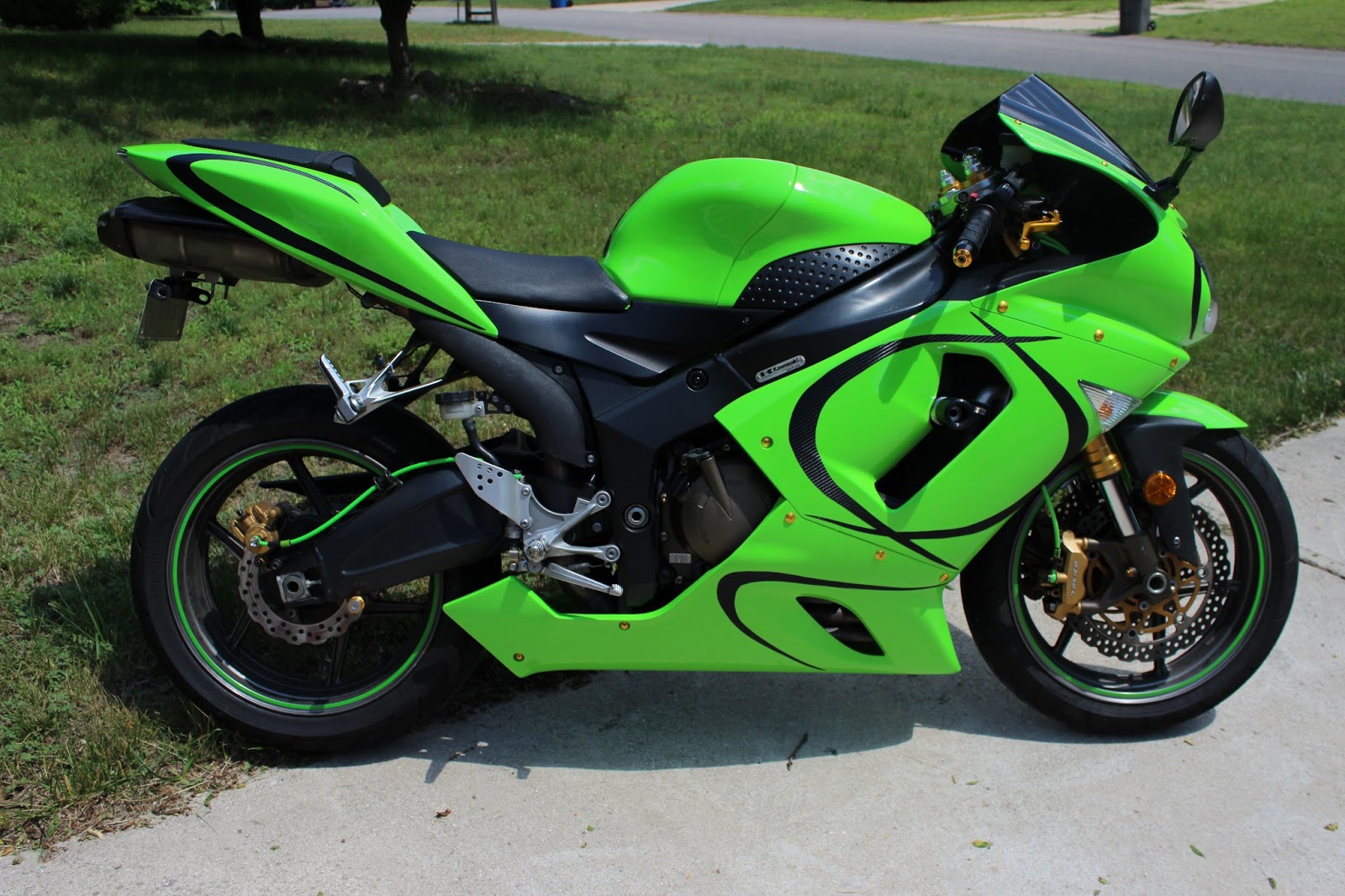 In My (Humble) Opinion: 2005 ZX6R Overhaul (Cosmetic Transformation)