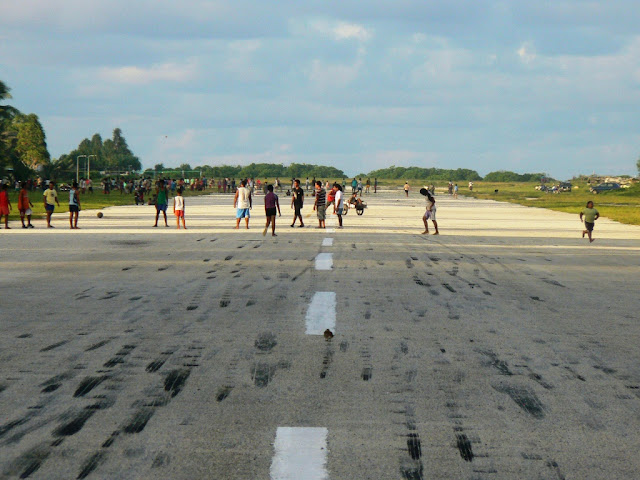 SAILING HELENA: Funafuti, Tuvalu