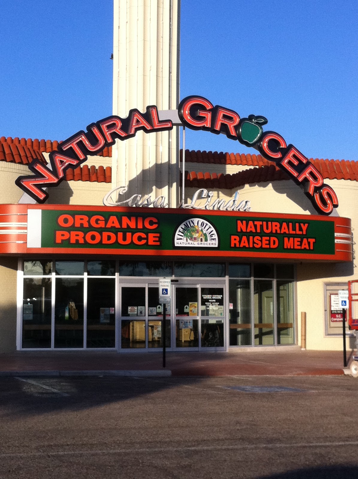 simplysandi: Natural Grocers - Grand Opening in Dallas