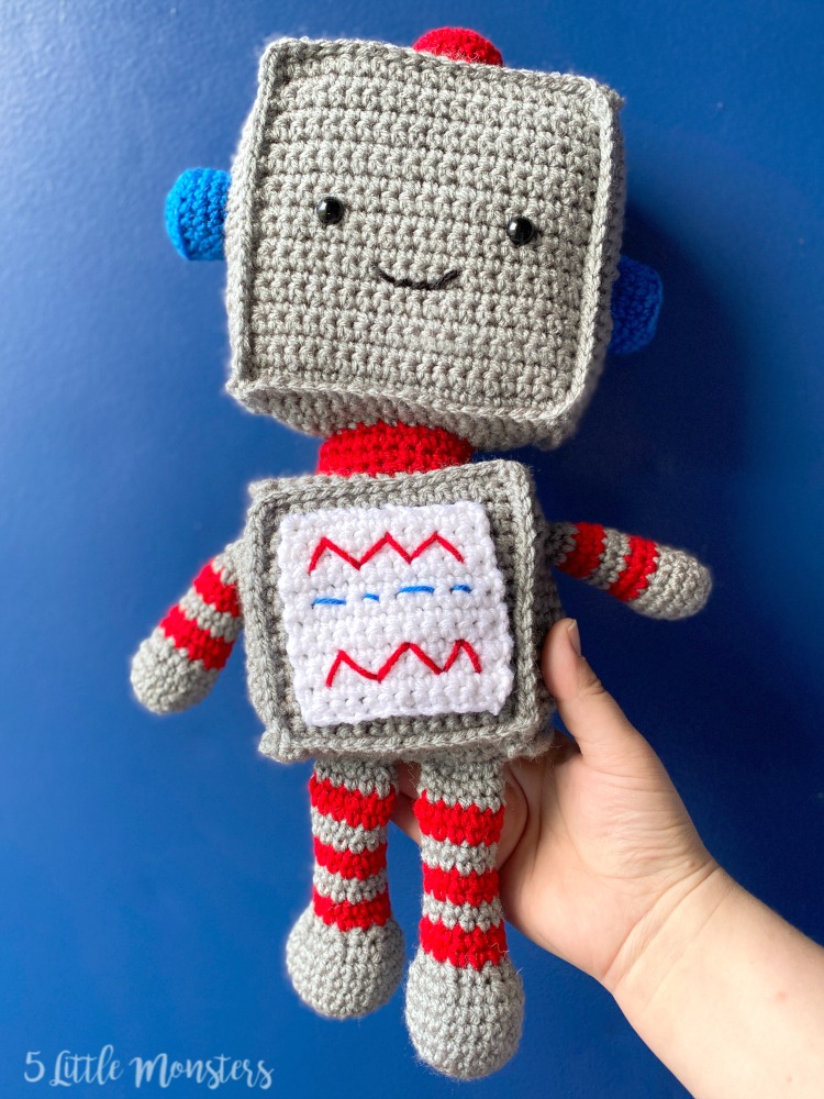 5 Little Monsters: Crocheted Robot Softie