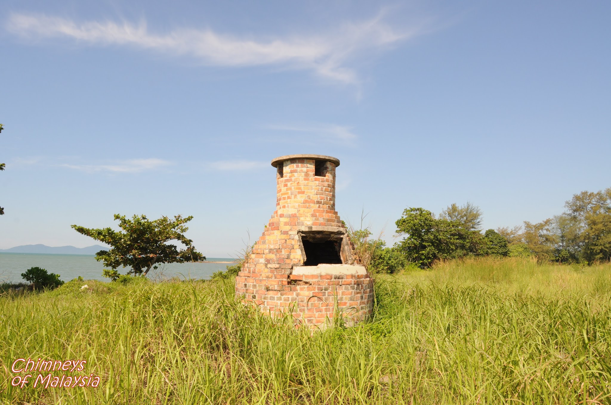 Chimneys of Malaysia: Abandoned Mersing Garbage Burner Chimney