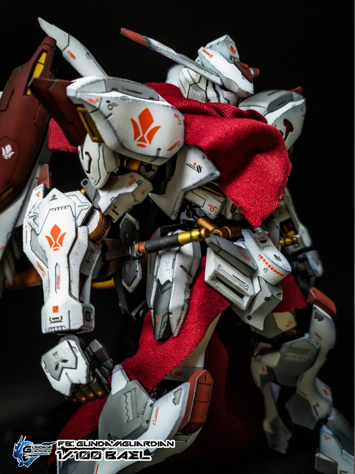 Custom Build: 1/100 "King of Mars" Tekkadan Bael