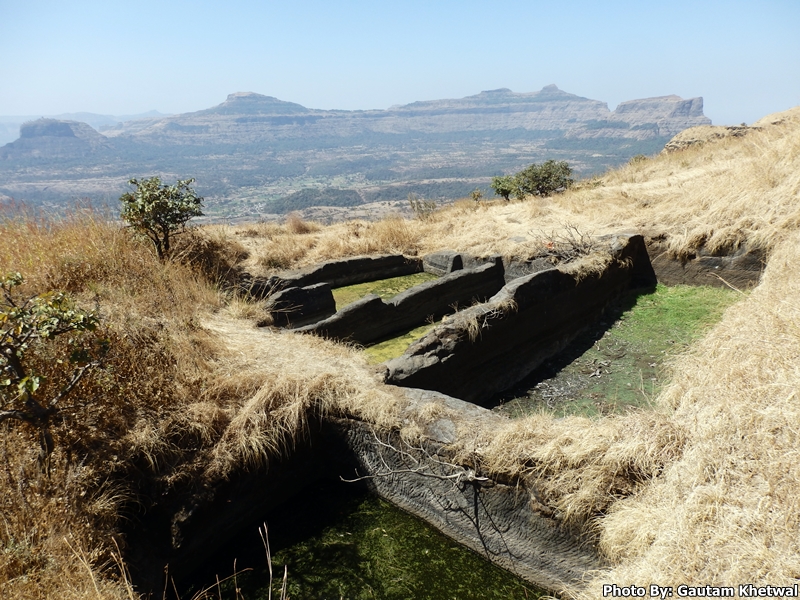 Treks around Thane and Mumbai: Sindola/Shindola Fort Trek, Karanjale ...
