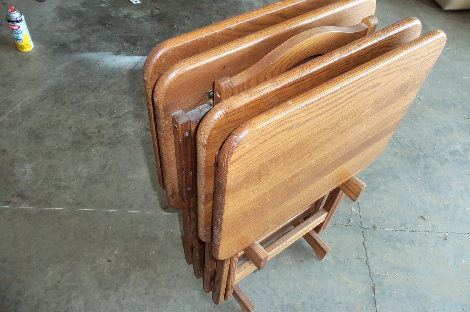 RE.created: please keep all tray tables in their upright and locked ...