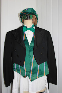 Admiral Costumes: Alice in Wonderland characters