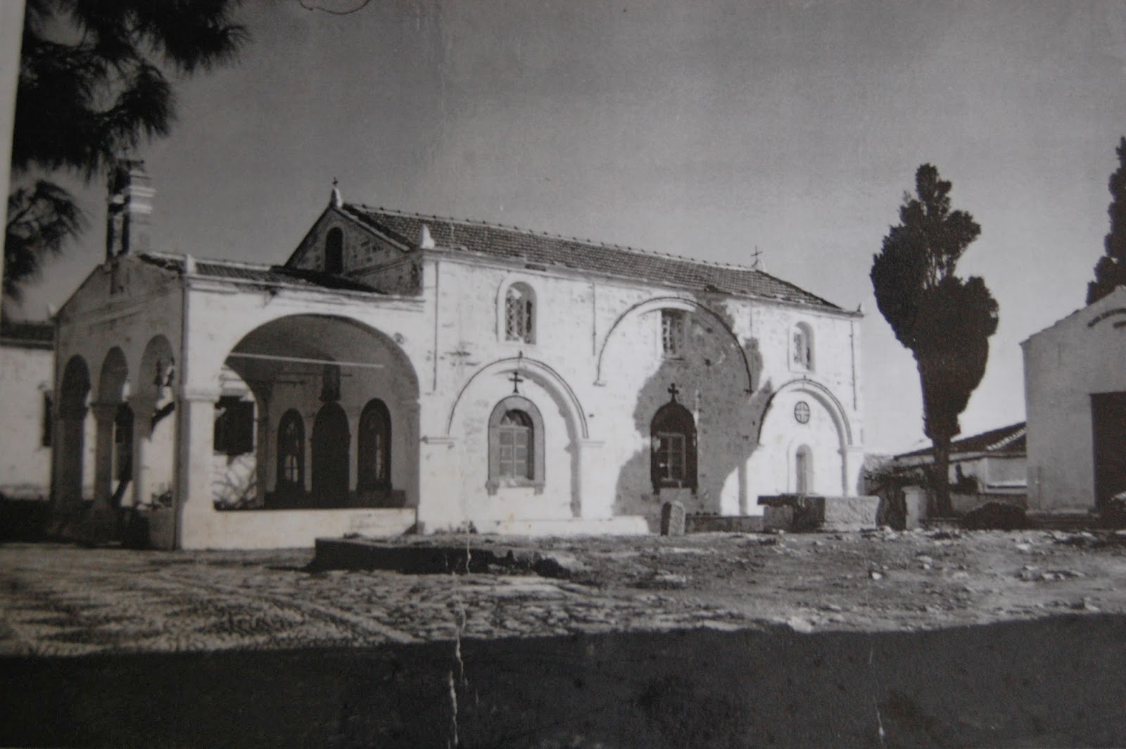 ΙΕΡΑ ΜΟΝΗ AΓΙΟΥ ΜΗΝΑ ΧΙΟΥ: ΚΑΘΟΛΙΚΟΝ