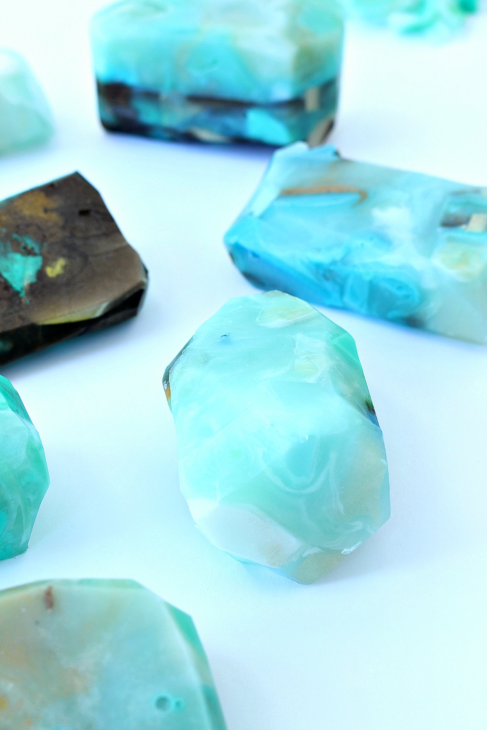DIY Gemstone Soap Tutorial | How to Make Soap Rocks | Dans le Lakehouse