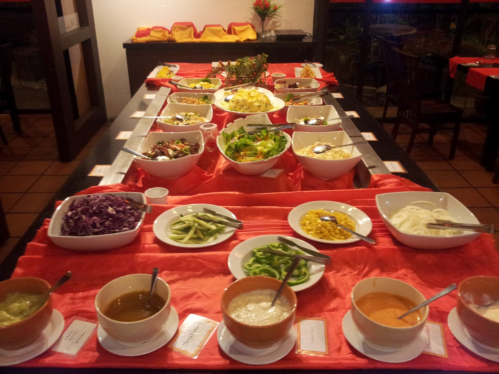 A Giggler's Life: Spanish Buffet @ La Gomera