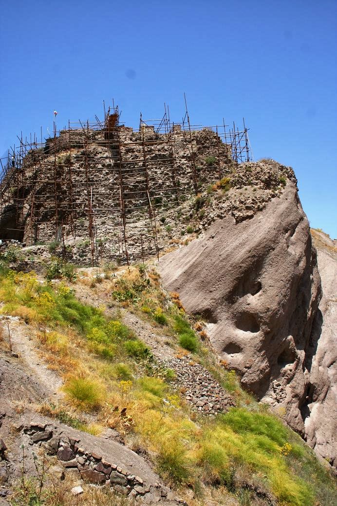 Rahala Club: قلعة ألموت Alamut Castle