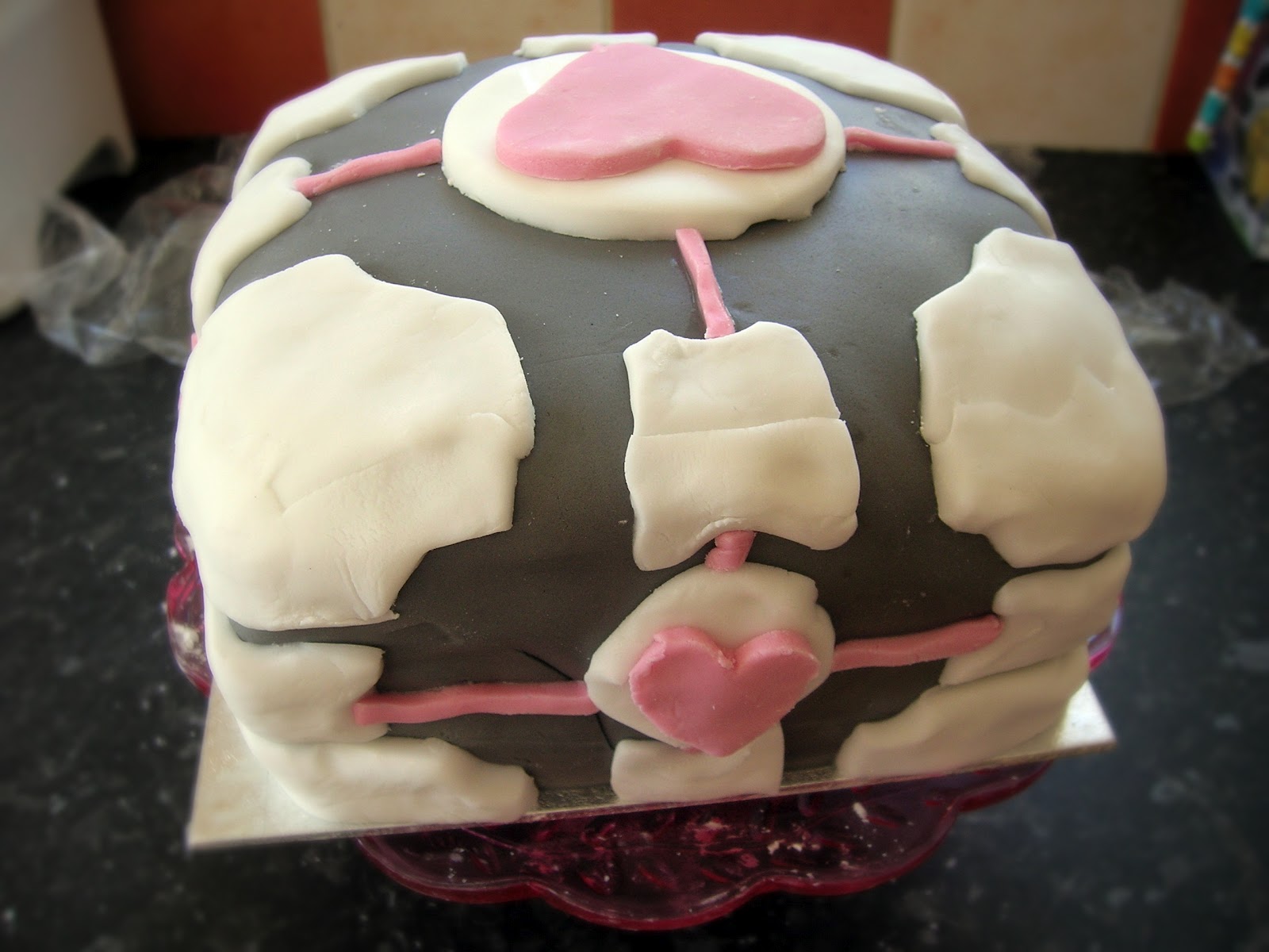 Cake Of The Week: Portal Companion Cube Cake