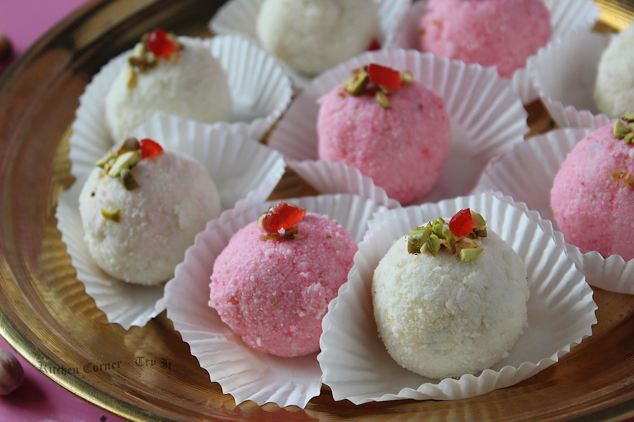 Bengali Sweet Kachagolla/ Easy Paneer Ladoo